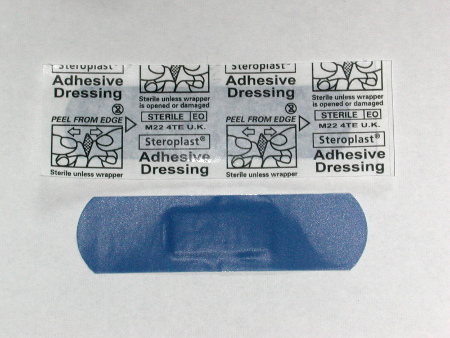 TAUMEDIPLAST S.R.L ::. - PRODOTTO: CEROTTI BLU - SCATOLA DI CEROTTI BLU